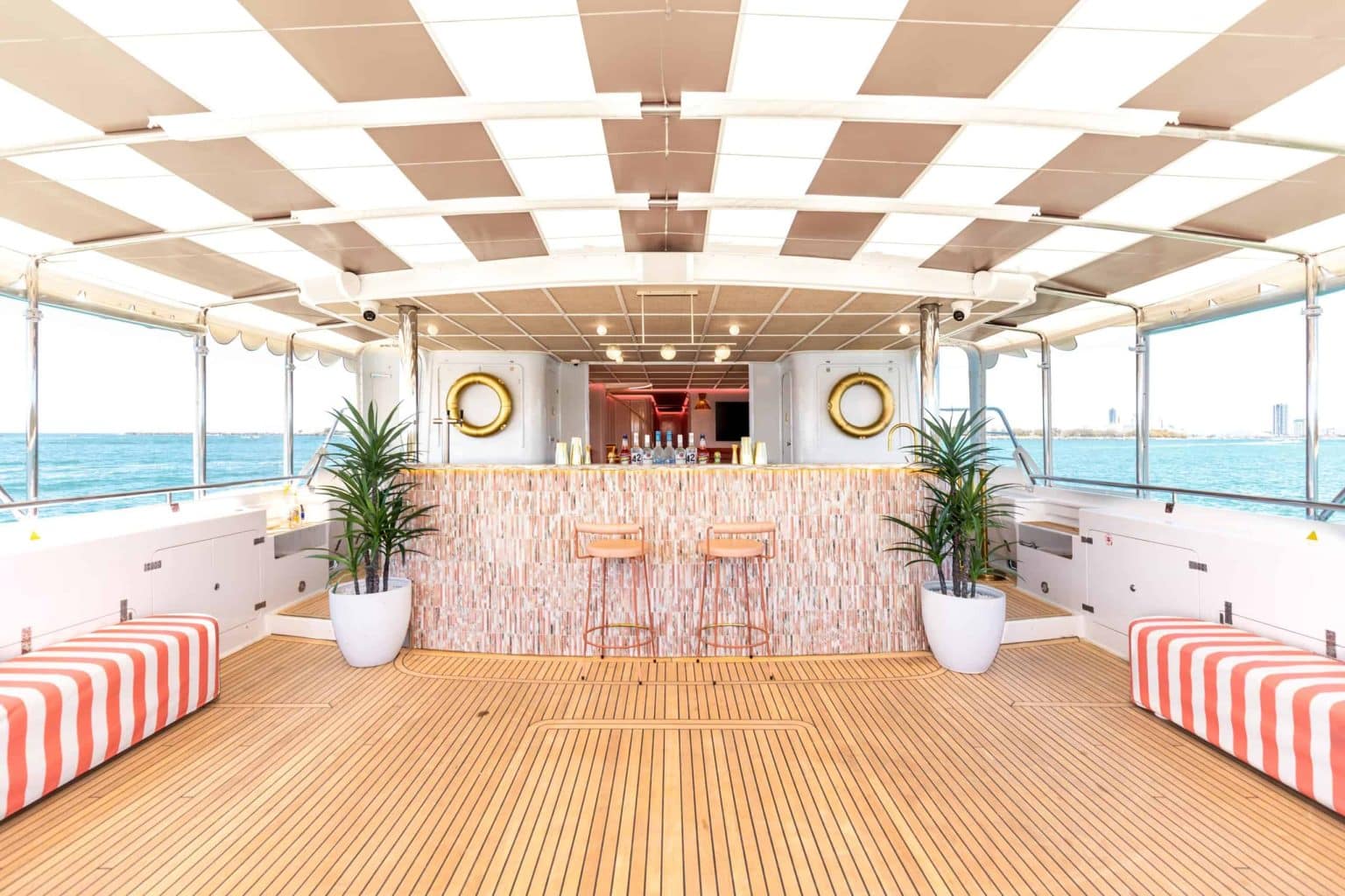 Private Yacht Charter Specialists | Crystal Blue Yacht Charters